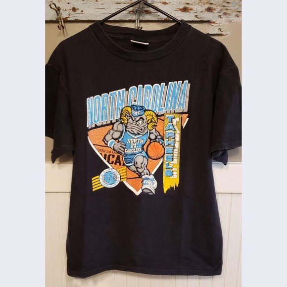 Gildan | Shirts | Vintage Ncaa Unc Tar Heels Mascot Shirt University Of ...